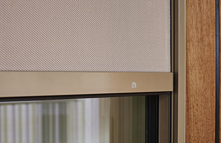 Fixscreen® Minimal solar shading protects apartments from overheating ...