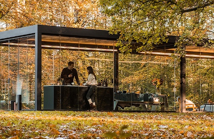 Enjoying garden and terrace all year round - Solution | Renson